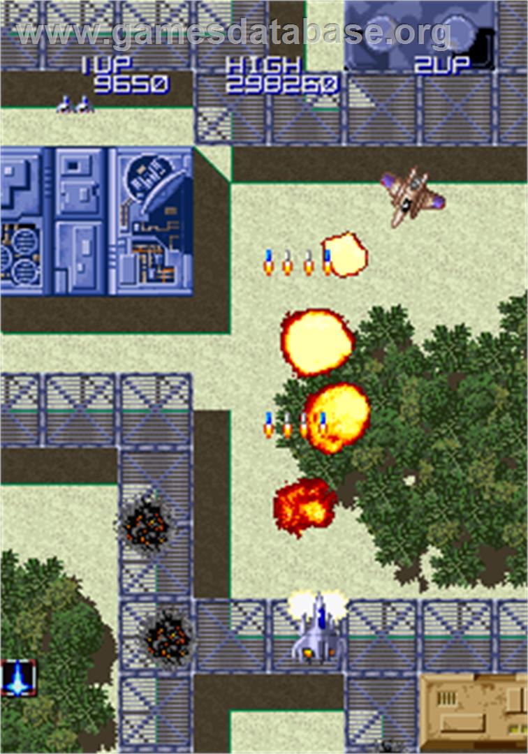 Lightning Fighters - Arcade - Artwork - In Game